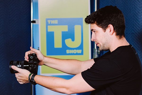 The TJ Show - United Stations